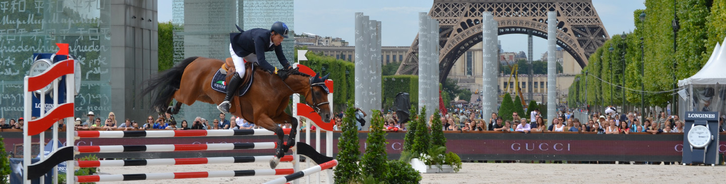 Paris Eiffel Jumping | Champagne Louis Roederer